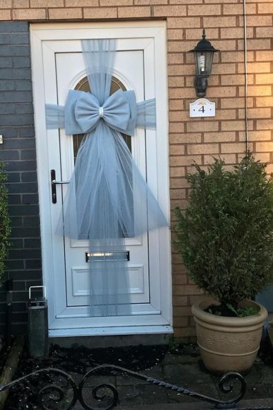 35+ Christmas Door Decoration To Make Your Home The Jolliest On The ...